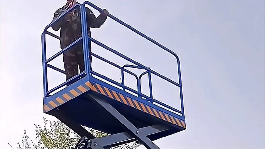 电动三轮升降机6-10米