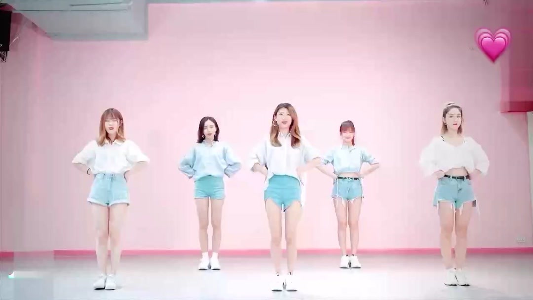 抖音美女《爱你三千遍》舞蹈视频教学