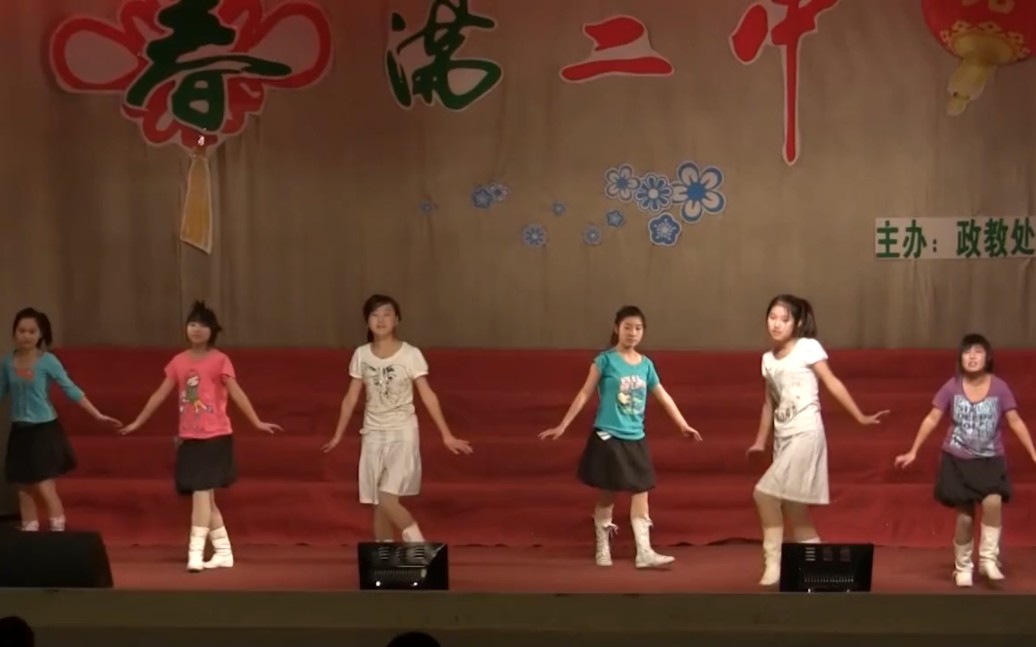 拍摄2009年校园元旦晚会舞蹈表演,这可真是青春活力无懈可击