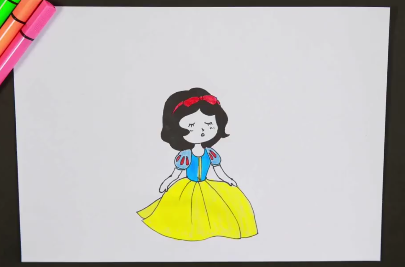 白雪公主简笔画的详细步骤,手残党也学的会!