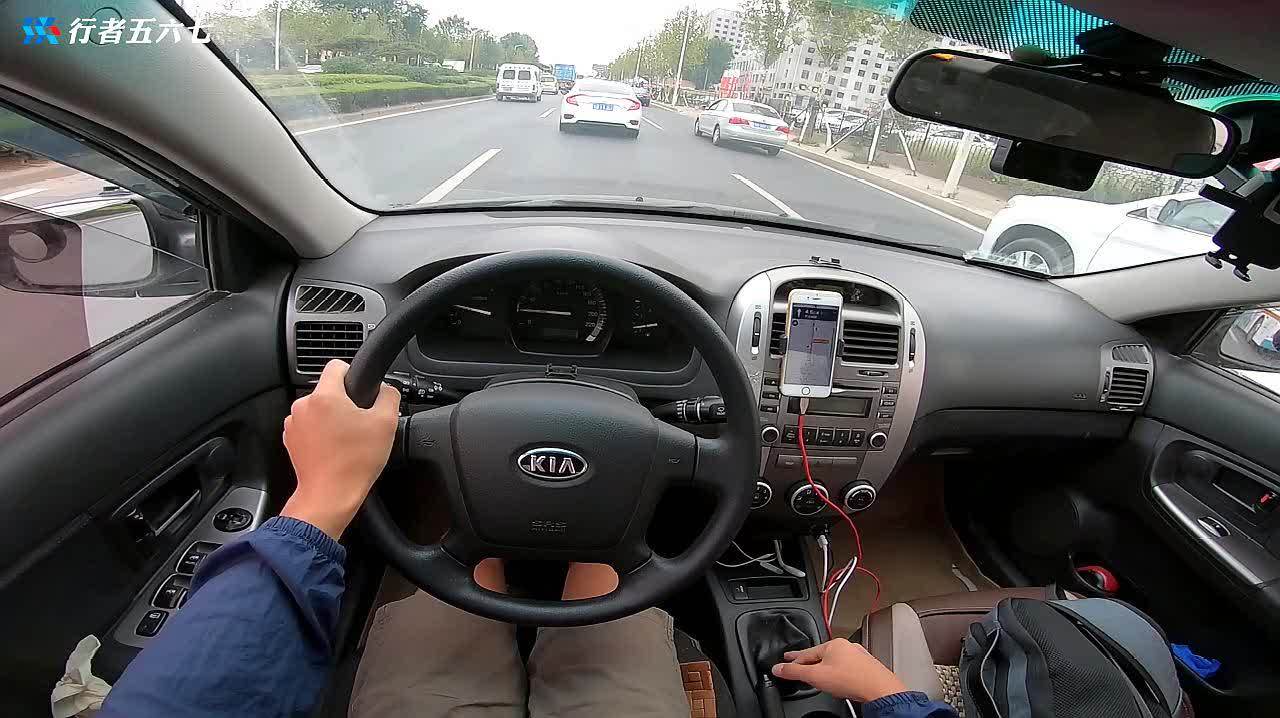 老车会不会过时?手动挡第一视角拍摄行车视频,来看看赛拉图