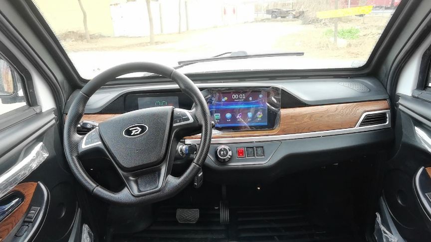 老年代步车到底能不能通过汽车碰撞测试?看完这个视频就明白了,