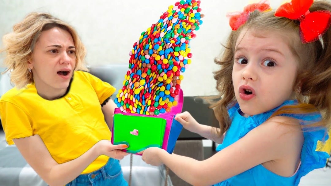 小公主伊娃 第105集 伊娃想吃妈妈手上的东西