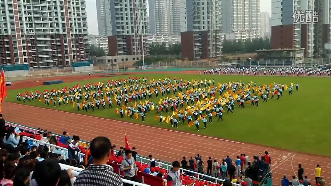 燕山大学2014年运动会开幕式,爱我中华旗操
