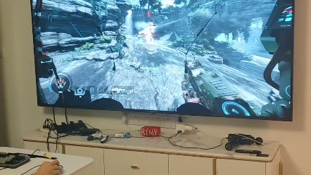 ...泰坦陨落2垃圾手机实录红米86发蓝16年的老游戏实际画面比电影院...