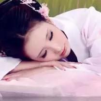 花环小迷妹 