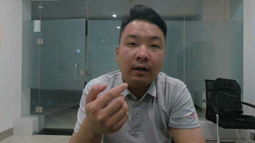 雨季汽车受损有两种情况,车辆未动,车损全赔,车辆移动进不赔