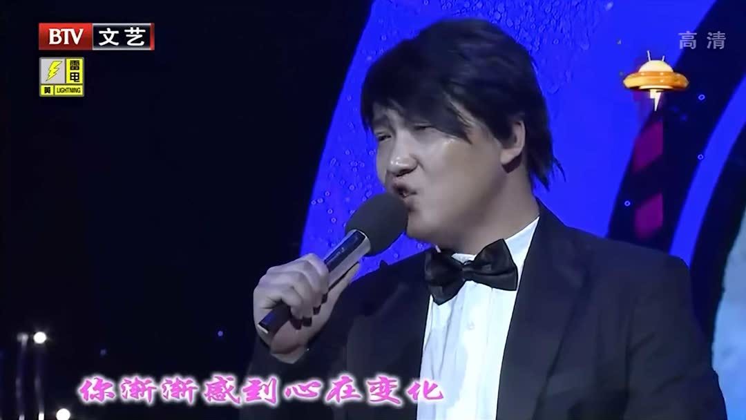 相声演员确实厉害,他模仿张宇唱歌,简直太像了!