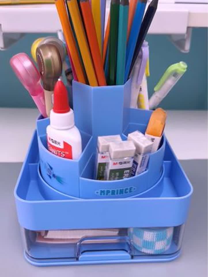 孩子的的笔比较多,可以用这个大容量笔筒,可旋转,可分类,还带一个小...