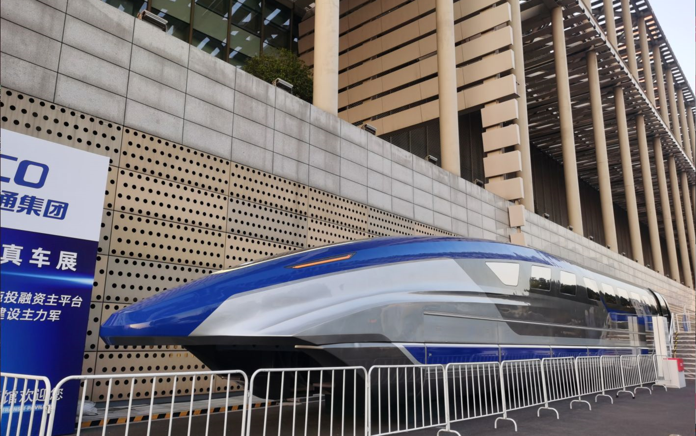 带你们参观一下霸气的时速600公里高速磁悬浮列车(样车)