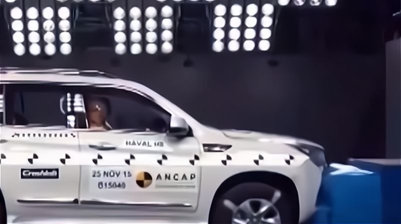 哈弗H9碰撞测试,溃缩区在别人身上!