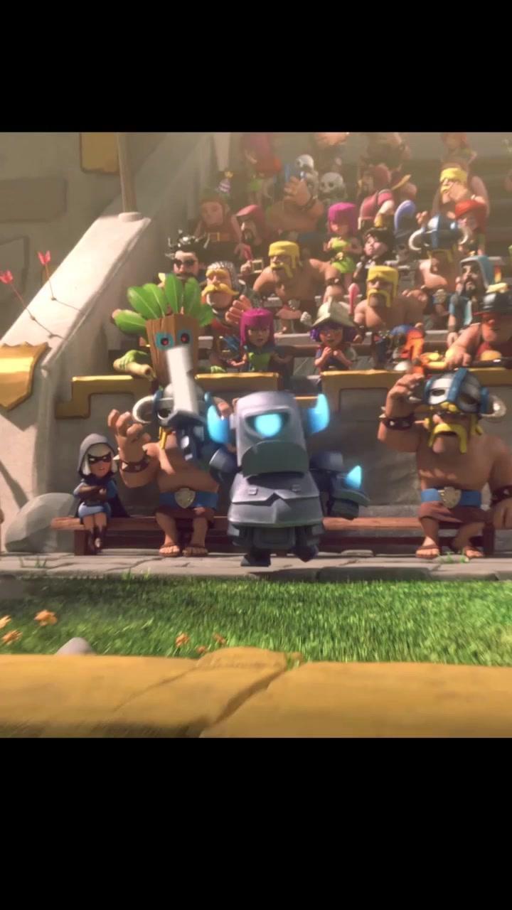 #皇室战争 敌方小皮卡VS我方小皮卡