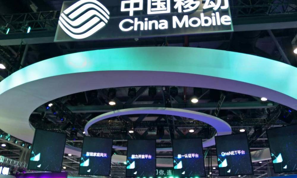 移动要"腹背受敌"?电信和联通要来"抢"人?网友:坐等携号转网