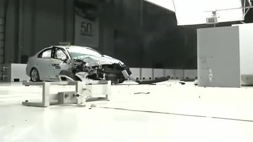 不要再问我买速腾还是买阿特兹了, 碰撞测试后你就知道了