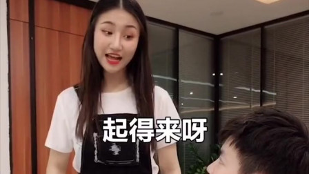 出你身边爱剧透的朋友,并且拿起你们的各种管制刀具