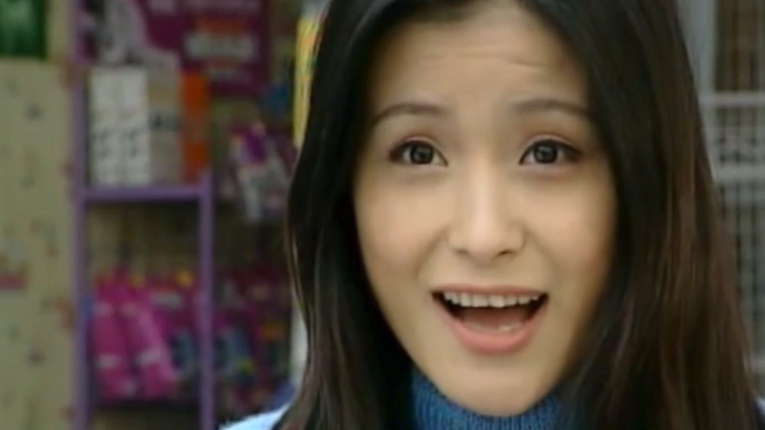 危情实录:小伙给美女买了条鱼,美女一看瞬间害羞了!