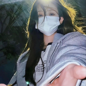 暮雨亦成詩Zzz 
