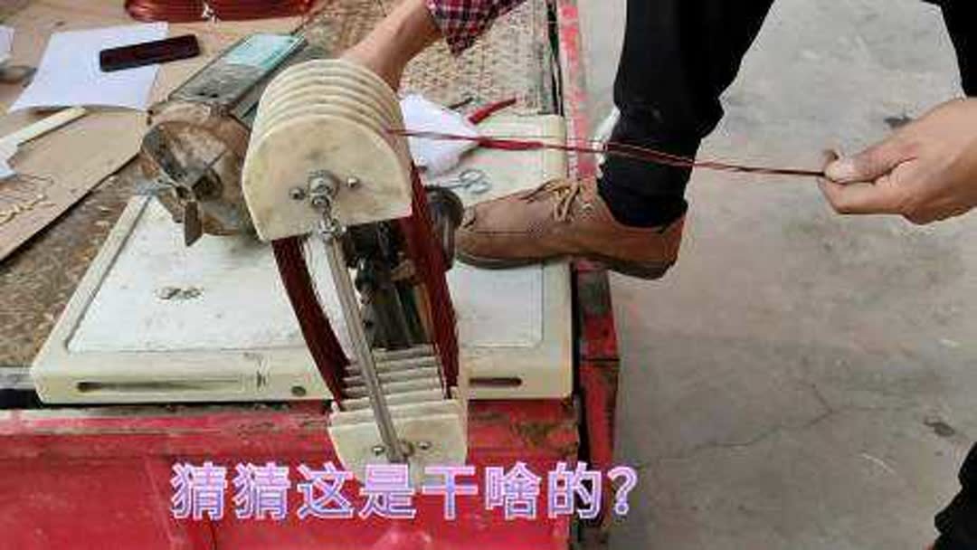 电动机烧毁重缠铜线,我以为要一根根数,没想到还有绕线机