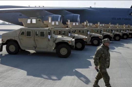 俄罗斯高官警告:若北约继续向乌军输送武器,或将引发全面核战争