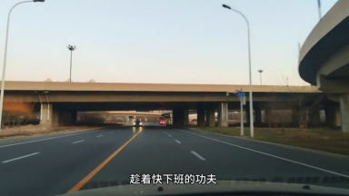 09年上牌的二手悦动,车况原版原漆自动挡,小伙准备以两万块买下
