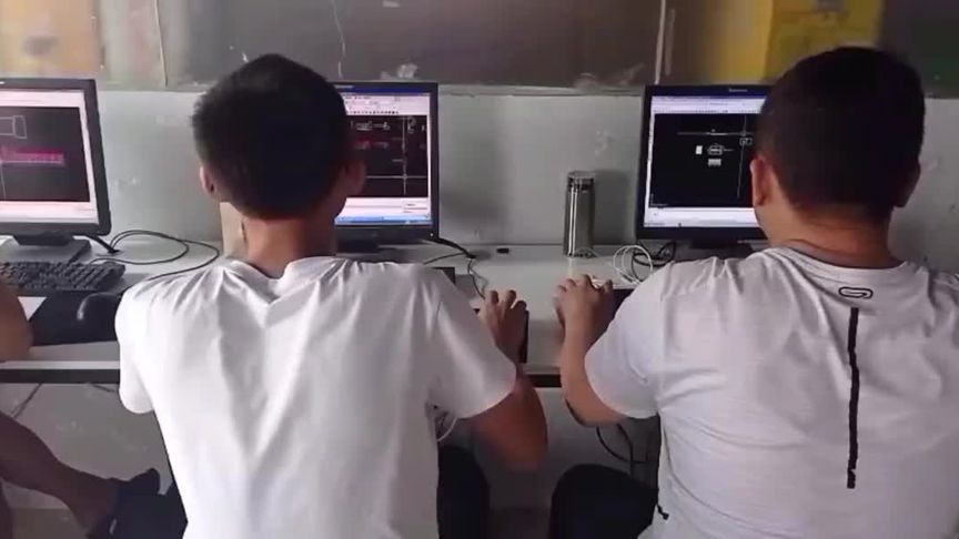 看到没都是80后来学五金冲压模具设计#五金#冲压#模具#模具设计