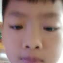 黄鑫研 