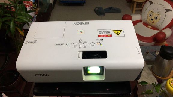 灯泡才用1321小时爱普生EB-D290投影仪投影机