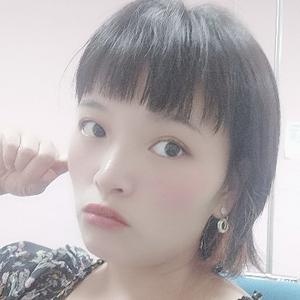 大眼妈妈小眼爸爸 