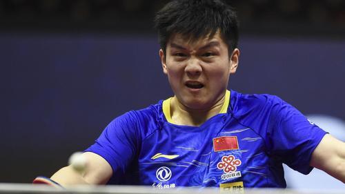 许昕这一球"骚出天际",拜年打法惊艳全场,连樊振东都被吓到了