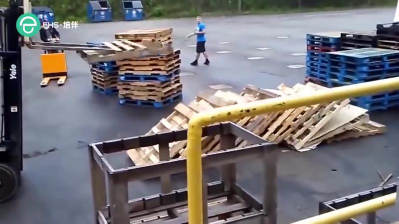 最全的叉车事故合集来了!