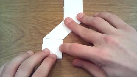 折纸小报 教你用一张A4纸折出一个忍者飞镖