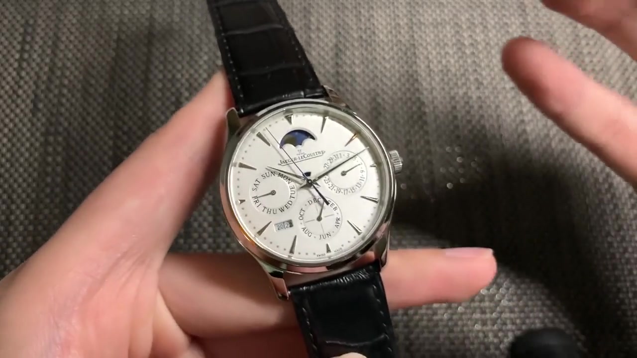 你见过有三段表带的手表吗V9积家万年历卷福款百看不腻