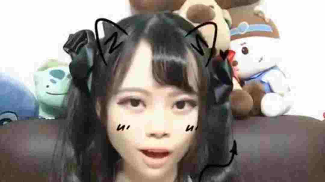 大眼睛妹子的手势舞,简单易学又好看