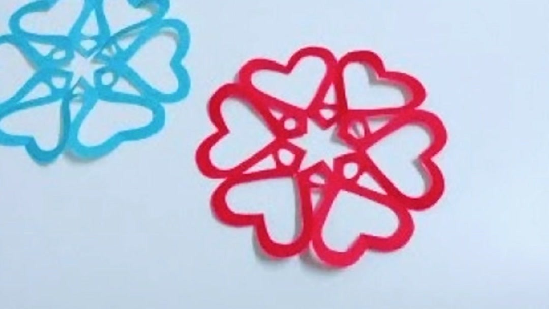 用简单步骤教你剪漂亮的爱心窗花,小朋友也能学会,手工剪纸教程