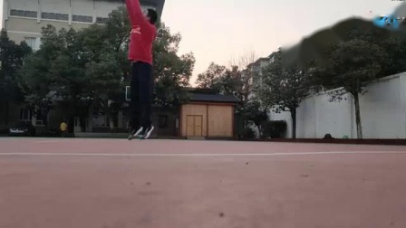 我在投篮姿势的改进截了一段小视频