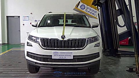 德系表现怎么样? 柯迪亚克TSI330 5座标准版 中保研车顶强度测试