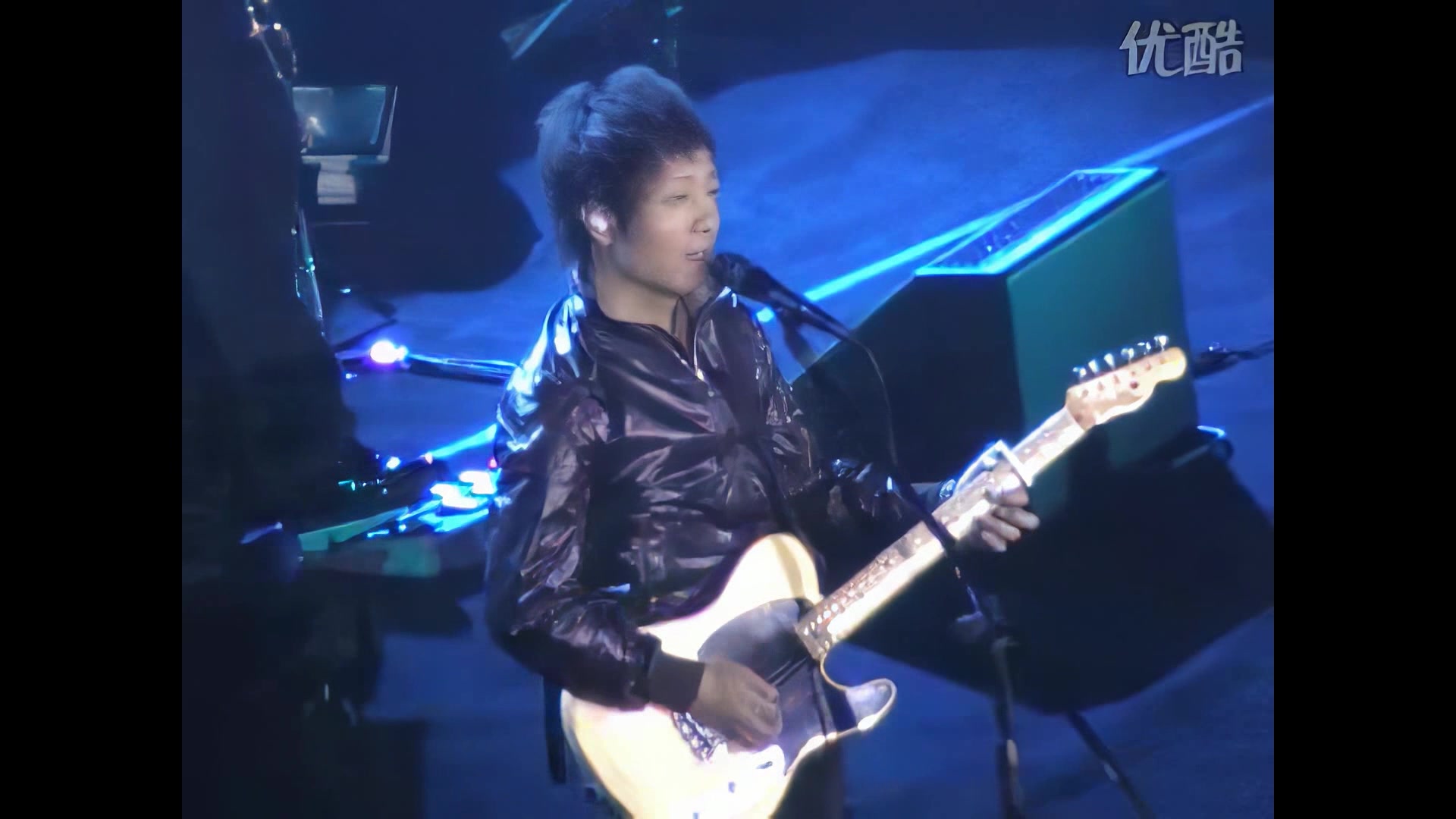 许巍《今天》演唱会上海站《漫步》重置画质1080p(网友自录)