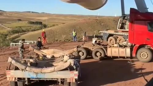 用绳子牵引挂车,后轮直接原地转弯,轮胎难道是不想要了吗