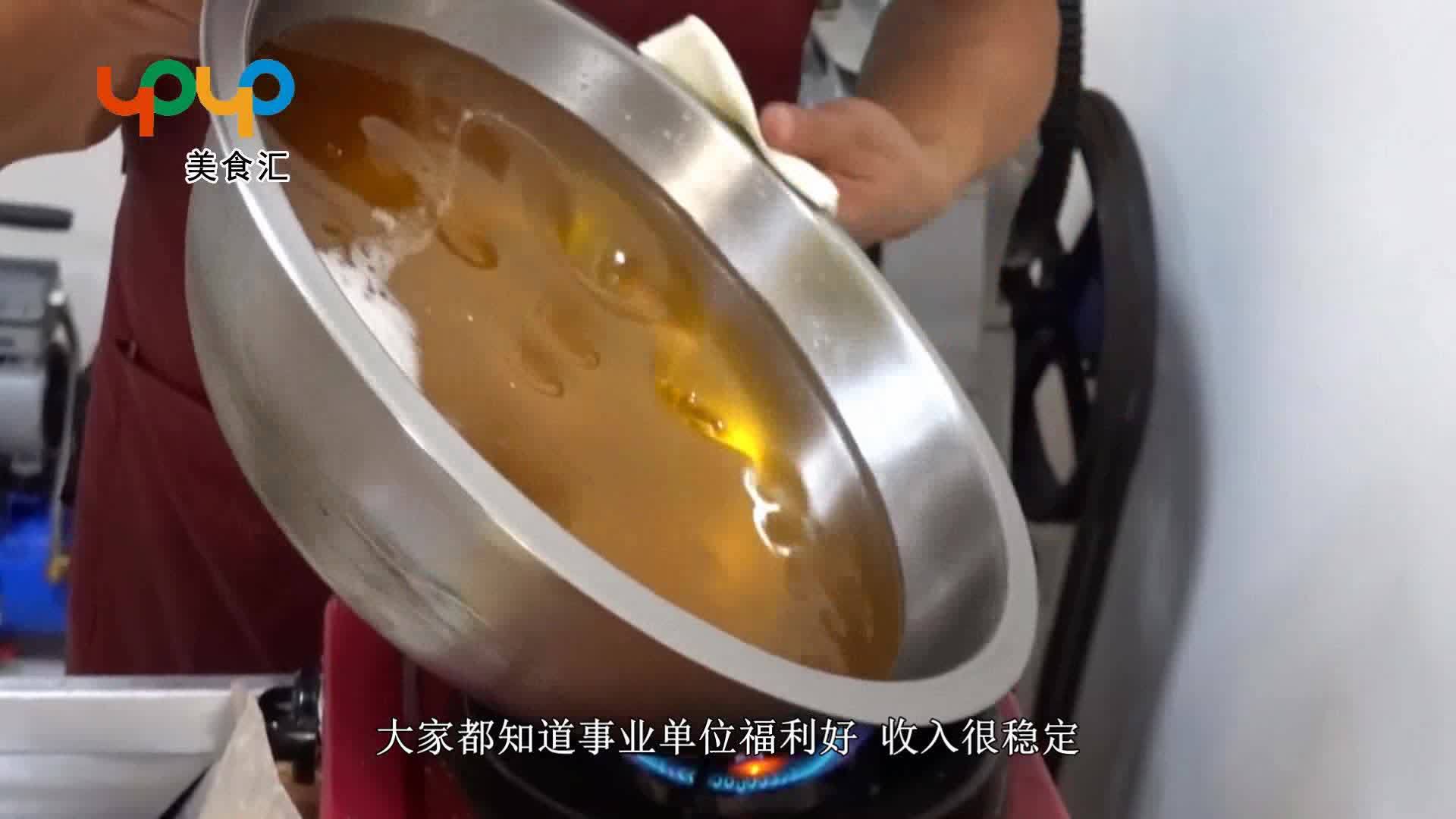 小伙从事业单位辞职做小吃,亲戚知道收入后眼红了!