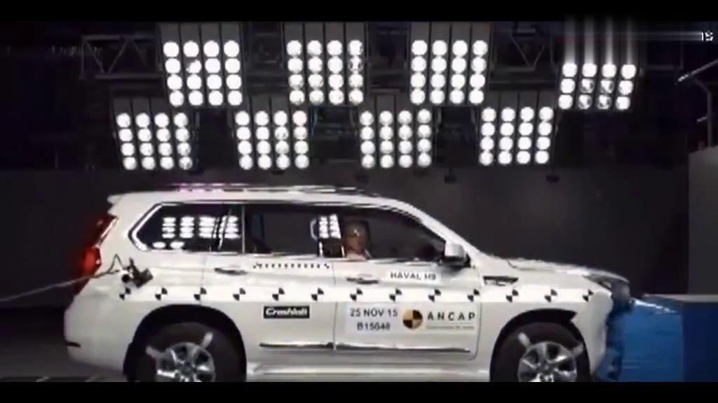 拉着普拉多满街跑的哈弗H9碰撞测试,没想到还挺结实!