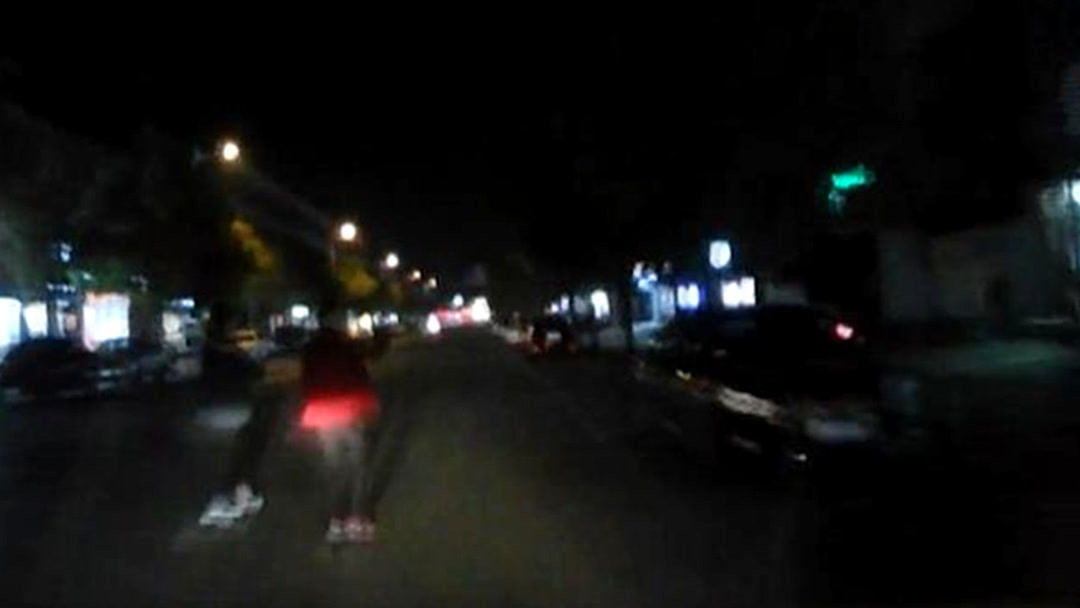 男子酒驾遇查加速逃离 撞人撞车致1人当场死亡