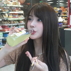 是柴柴不是菜菜 