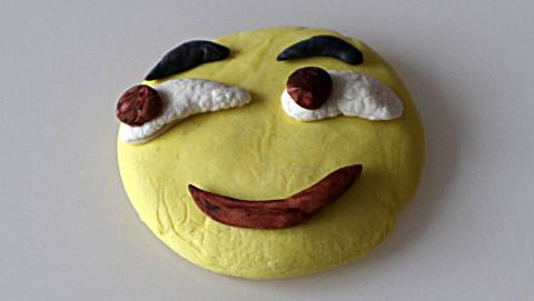 橡皮泥自制教程, 无胶水无硼砂无护理液, 最后用它做了一个滑稽脸