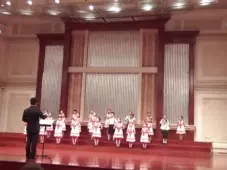 石家庄燕赵星少儿合唱团天津音乐厅“让我们荡起双桨-冼星海刘炽...