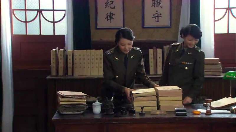 李梅故意将手表扔在办公室,目的竟是借口回去看文件