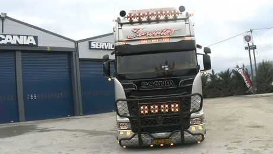 这斯堪尼亚卡车太帅气了,哪里可以买到