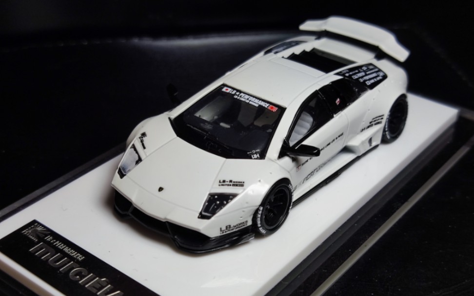 ...台树脂车--原厂LB宽体兰博基尼蝙蝠LP670 1:64树脂汽车模型测评!