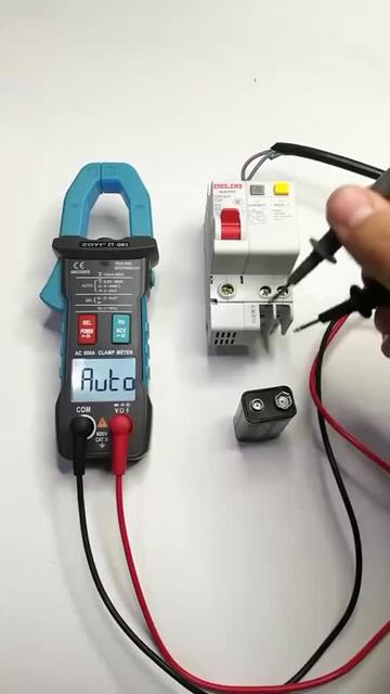 钳流表怎样测电流和电容?