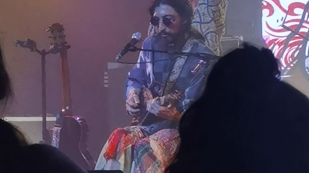 几何学模样吉他手Daoud Akira与日本舞蹈组合Jokkal成员Chikaco中国...