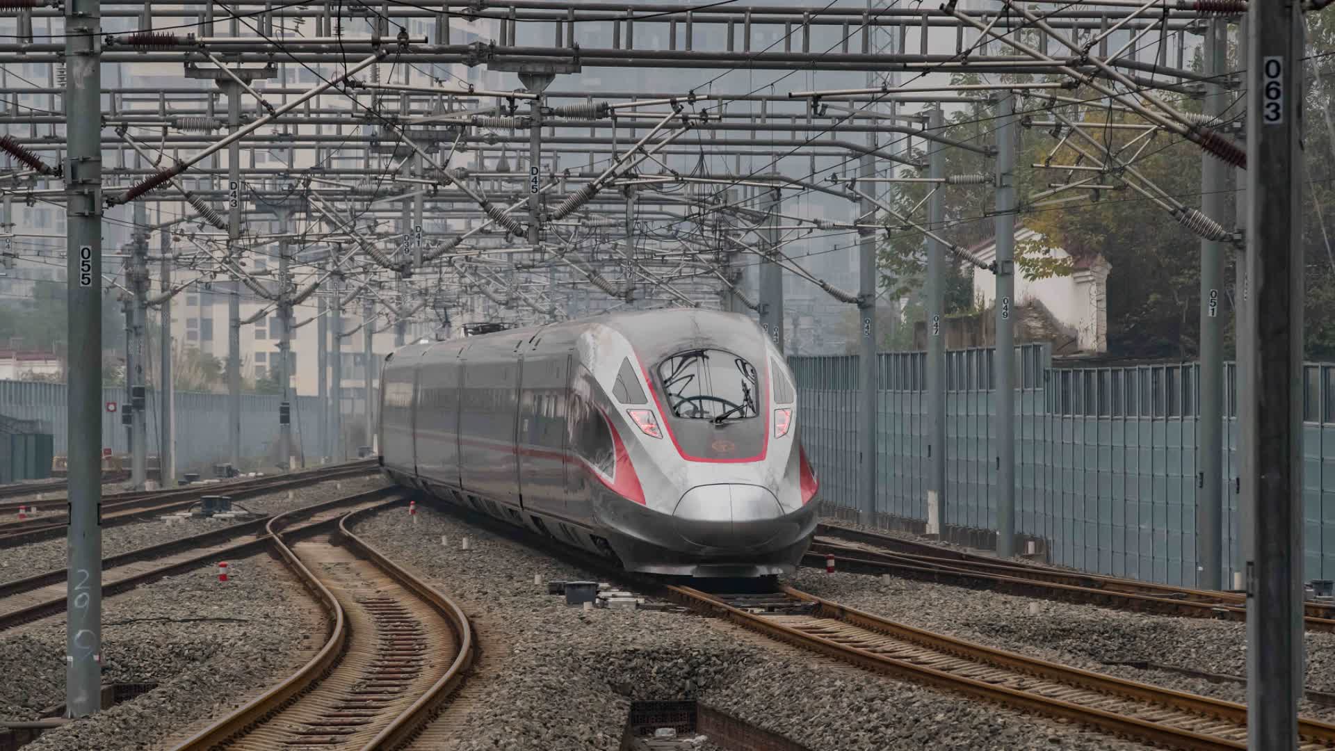 重庆一高铁在建项目发生事故致5死,应急部门已成立调查组